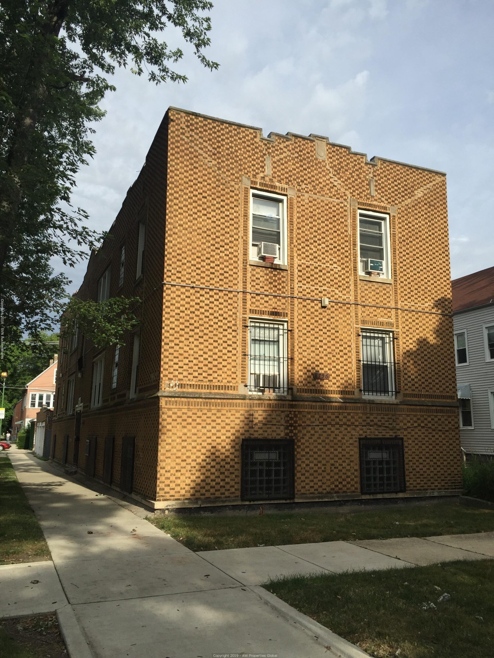FOR SALE: Multi-Family 4 Flat in Chicago, IL - AW Properties Global